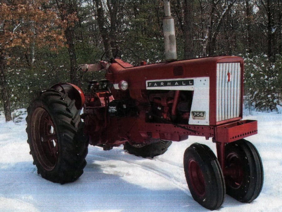 1964 International 706 at Gone Farmin' 2012 as S63 - Mecum Auctions