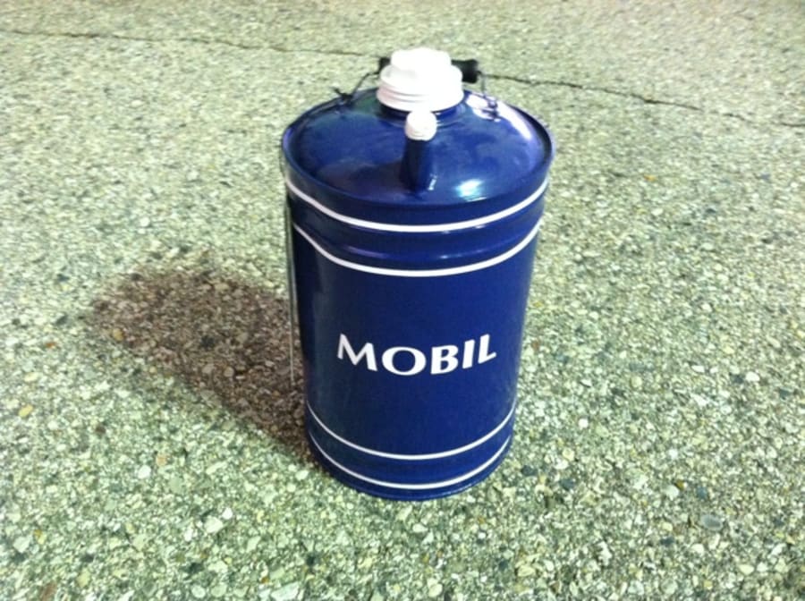 Mobil Oil Gas Can at Gone Farmin' Fall 2012 as J264 - Mecum Auctions