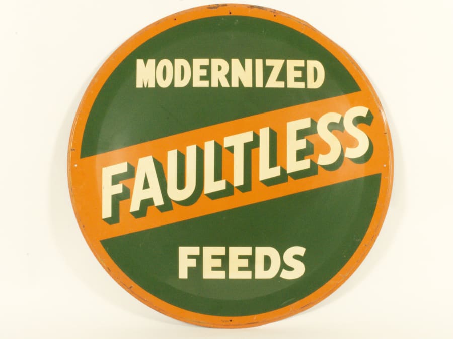 Faultless Feeds SST 42 Inches at Gone Farmin' Walworth 2013 as M112 ...