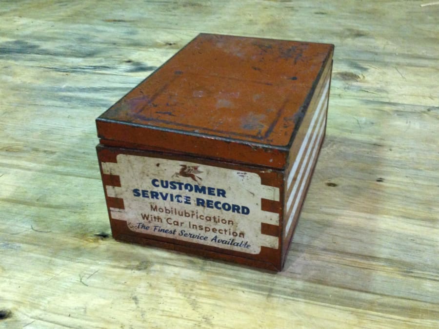 Mobile Oil Box at Gone Farmin' Walworth 2013 as M348 - Mecum Auctions