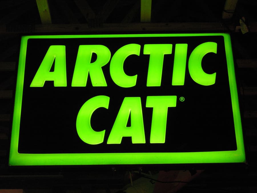 Artic Cat SSL 48x72 at Gone Farmin' Walworth 2013 as M20 - Mecum Auctions