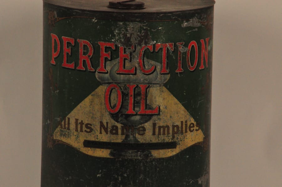 Perfection Oil Oil Drum 19.75x27 at Gone Farmin' Iowa 2013 as M95 ...