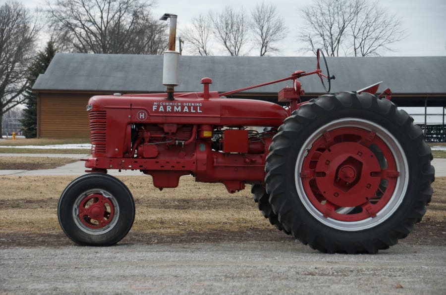 1941 Farmall H at Gone Farmin' Tractor Spring Classic 2014 as F61 ...