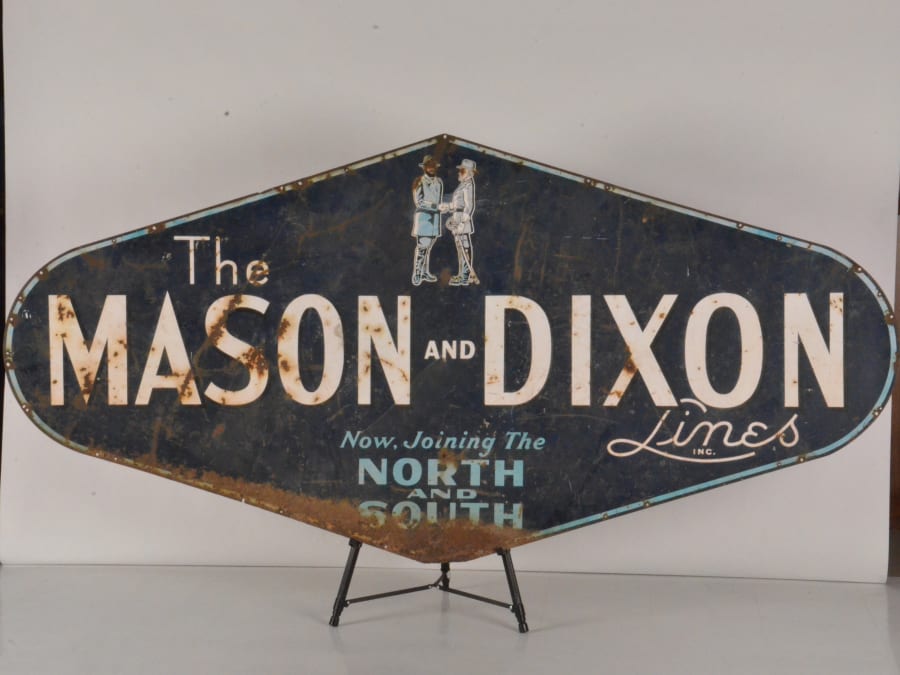 Mason And Dixon SST 95x47 at Gone Farmin' Nashville 2014 as M45 - Mecum ...