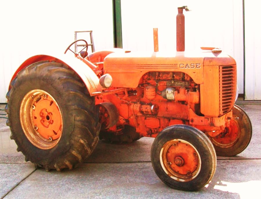 Case D at Gone Farmin' Nashville 2014 as S111 - Mecum Auctions