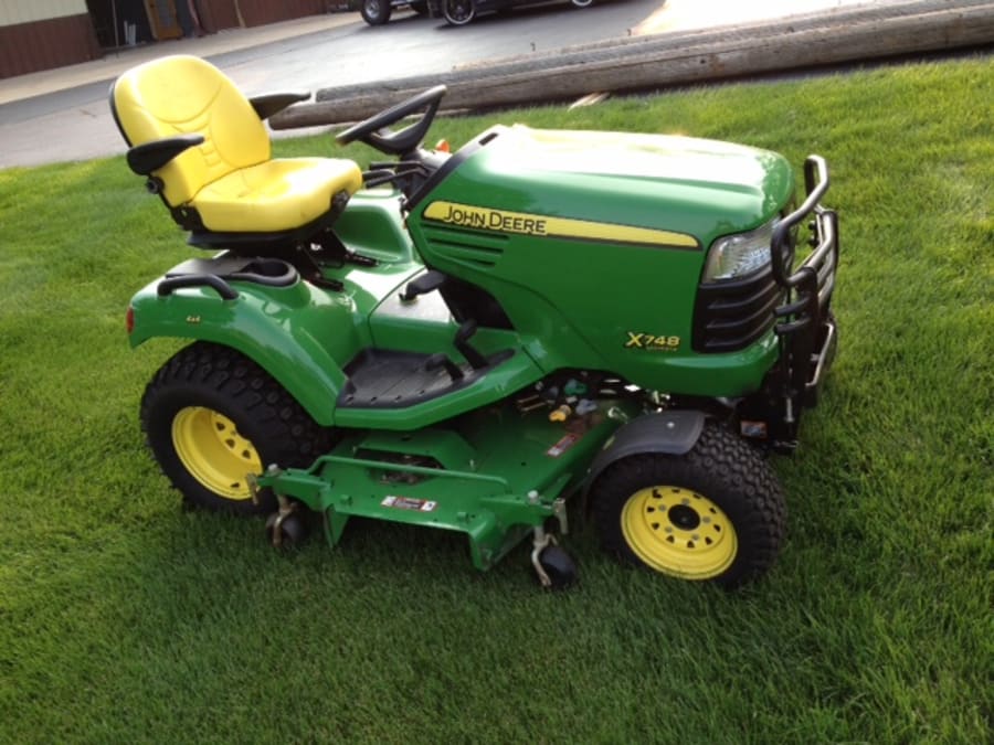 2011 John Deere X748 Ultimate Land Tractor for sale at Gone Farmin ...
