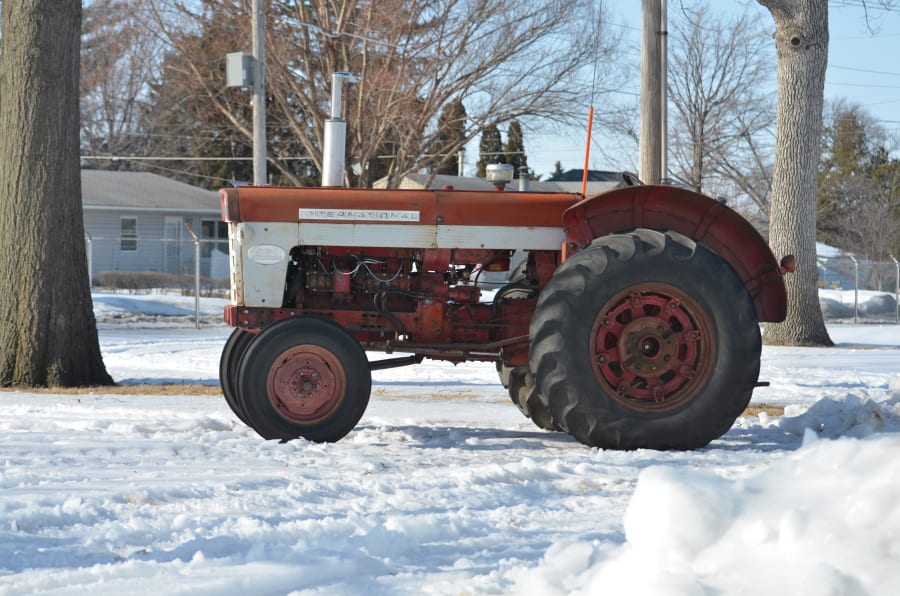 1963 International 560 for sale at Gone Farmin' Spring Classic 2015 as ...
