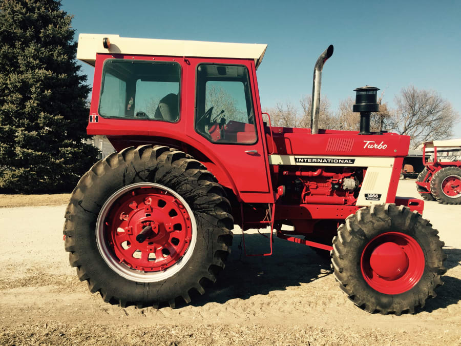 1974 International 1466 MFD at Gone Farmin' Spring Classic 2015 as F36 ...