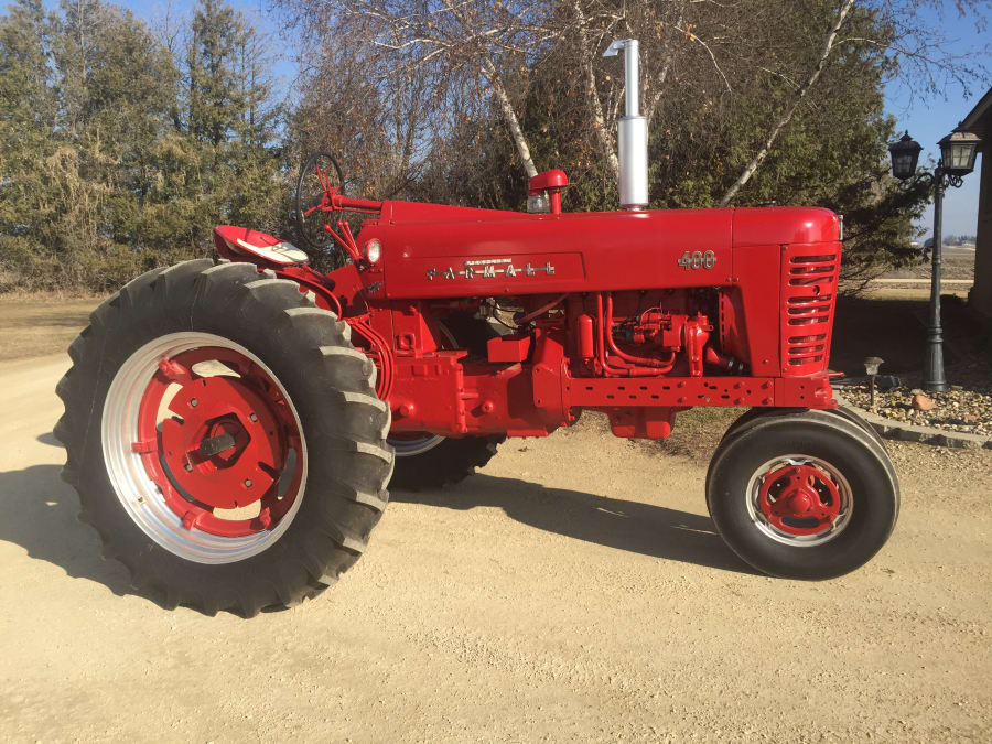 Farmall 400 at Gone Farmin' Spring Classic 2015 as F46 - Mecum Auctions