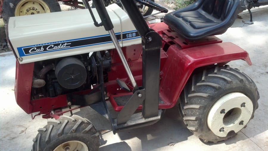 Cub 126 With Loader for Sale at Auction - Mecum Auctions