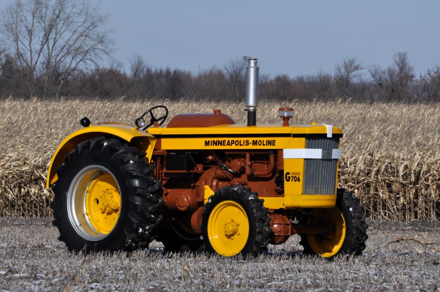 1962 Minneapolis Moline G706 LP Front Wheel Assist for Sale at Auction ...