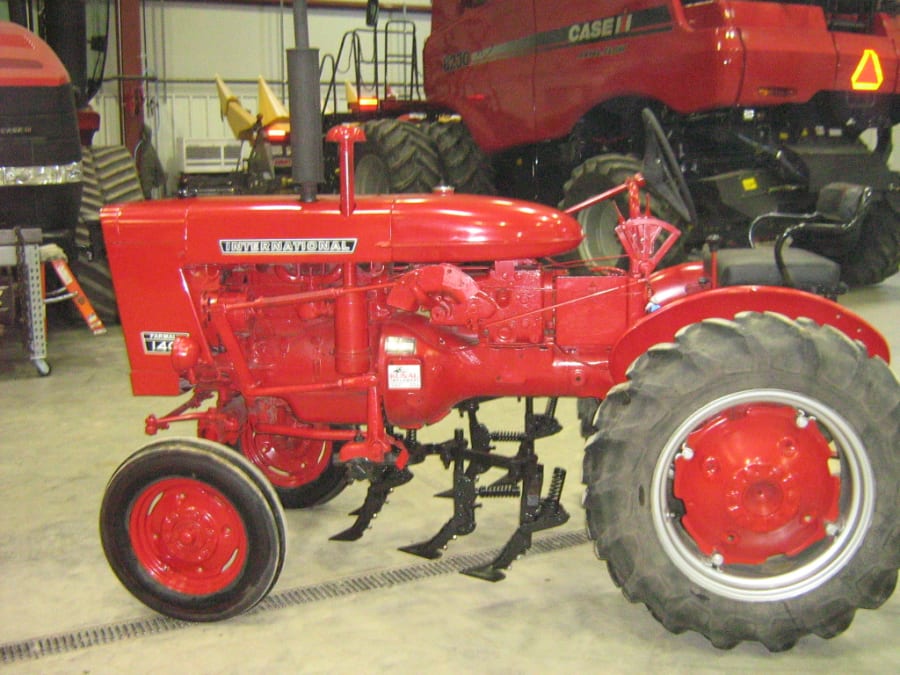 1975 International 140 for Sale at Auction - Mecum Auctions