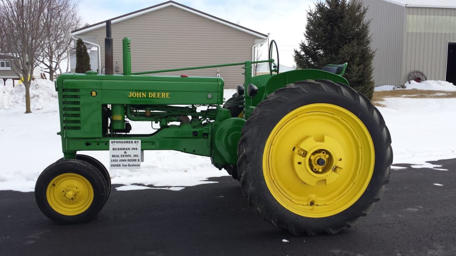 1950 John Deere B at Gone Farmin' Spring Classic 2015 as S109 - Mecum Auctions