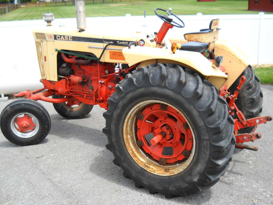 Case 730 Diesel at Gone Farmin' Nashville 2015 as S109 - Mecum Auctions