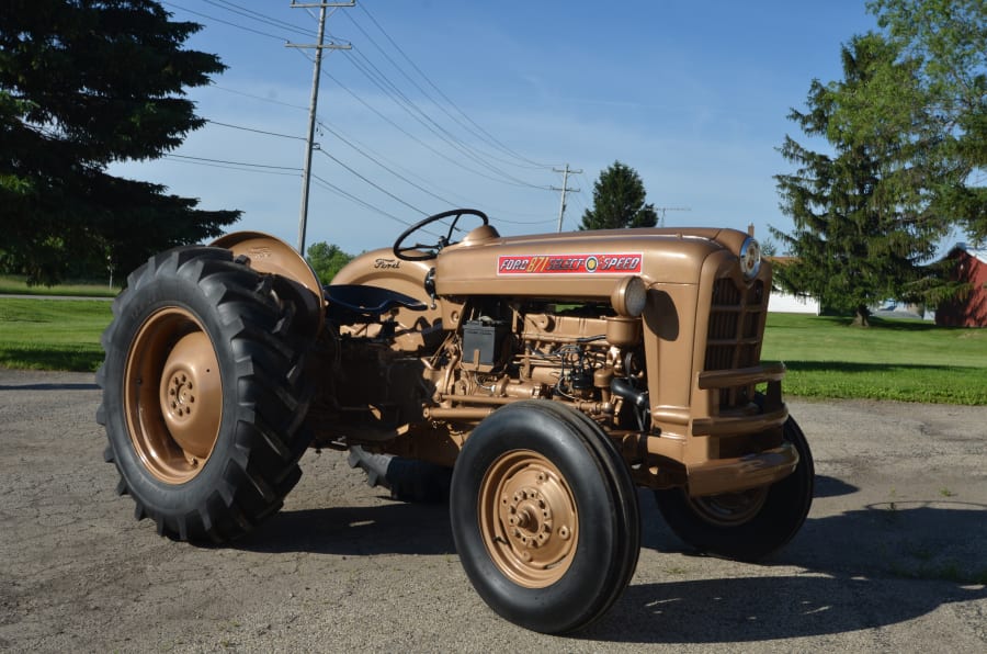 1959 Ford 871 at Gone Farmin' Harrisburg 2015 as G32 - Mecum Auctions