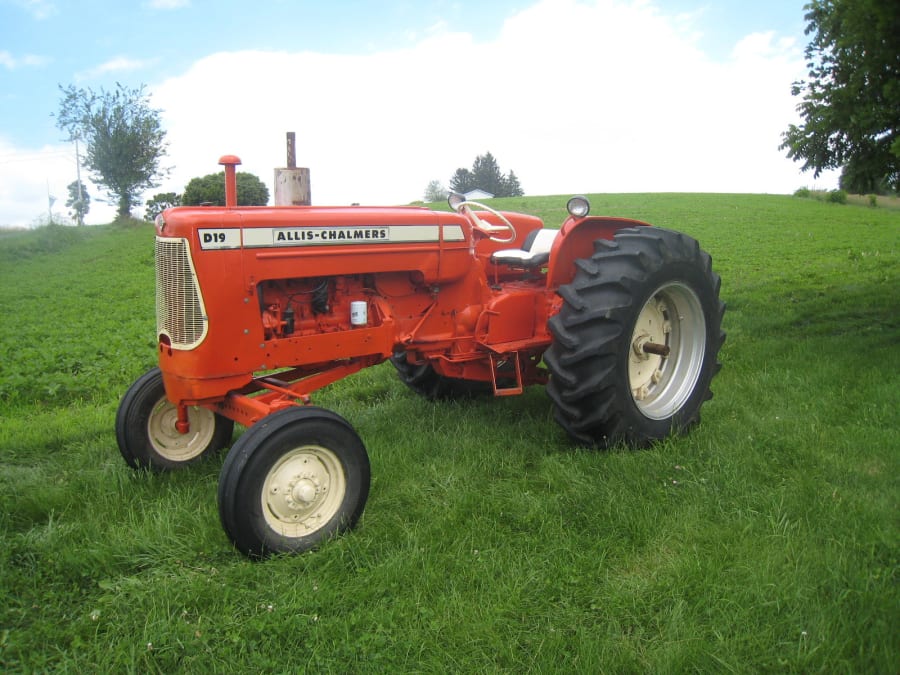 1963 Allis Chalmers D19 at Gone Farmin' Harrisburg 2015 as G59 - Mecum ...