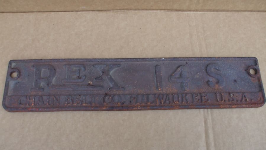 Rex Chain Belt Co SST 20.5x17.75 at Gone Farmin' Iowa Premier 2015 as ...