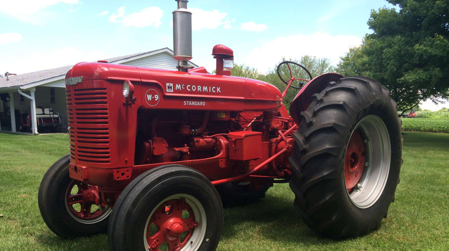 1953 Farmall W9 at Shorewood 2016 as S153 - Mecum Auctions