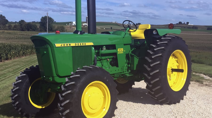 1972 John Deere 4320 FWD at Davenport 2016 as S34 - Mecum Auctions