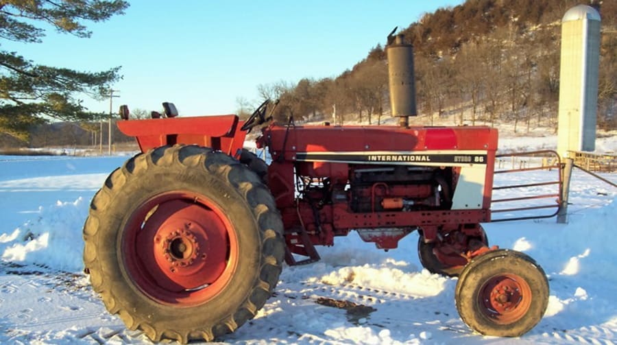 International Hydro 86 for Sale at Auction - Mecum Auctions
