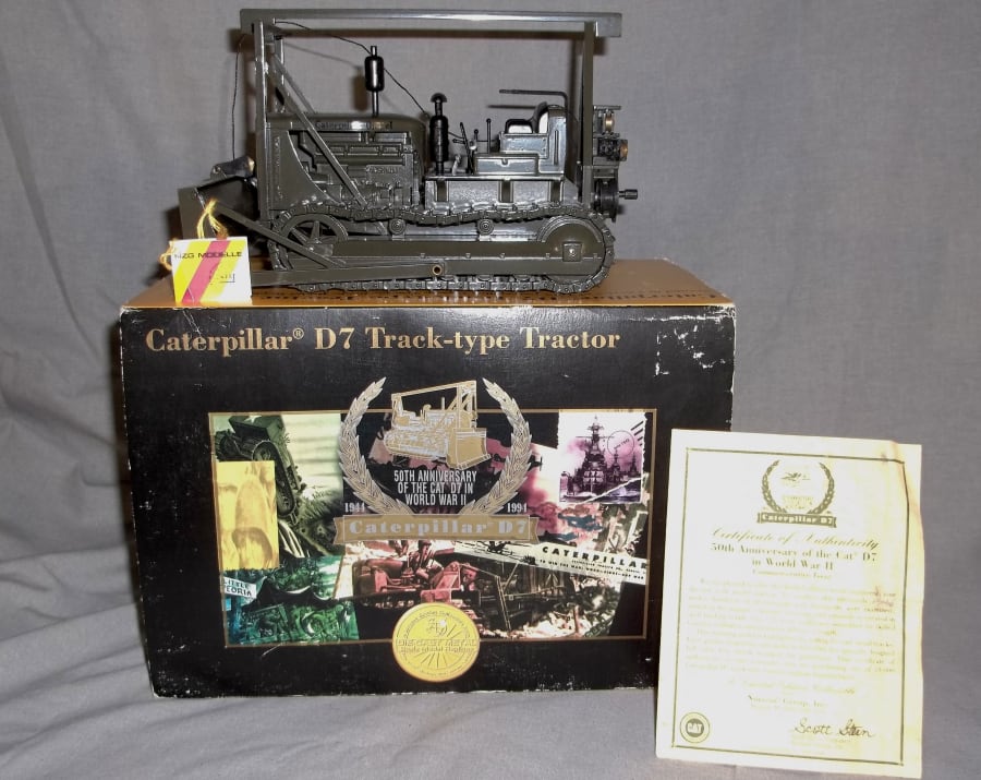 Caterpillar D7 Military Diesel for sale at Davenport 2016 as T166 ...