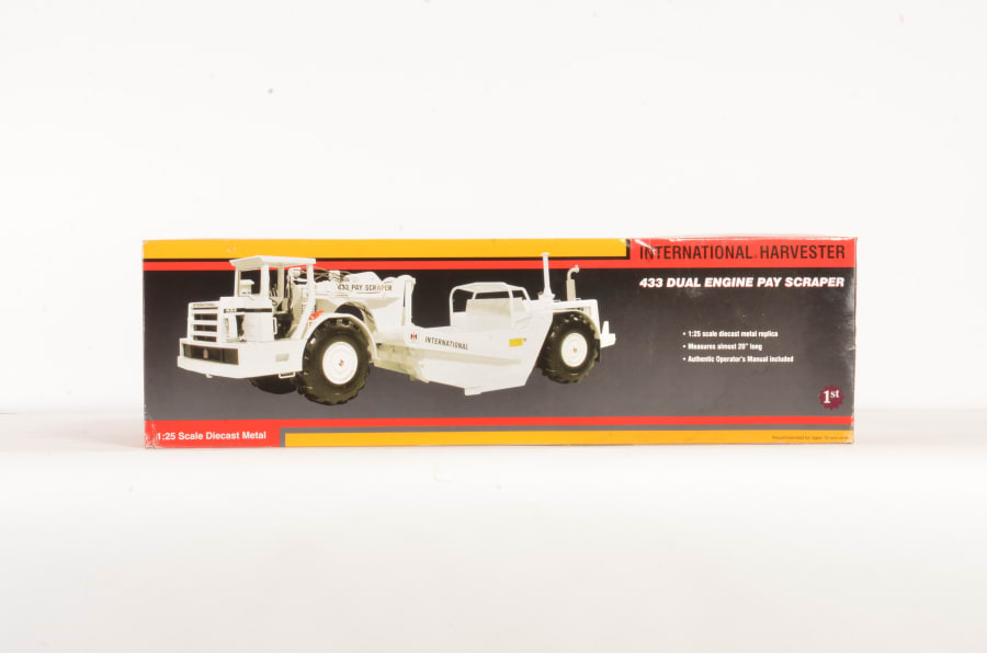 International Harvester 433 Dual Engine Pay Scraper for Sale at Auction ...