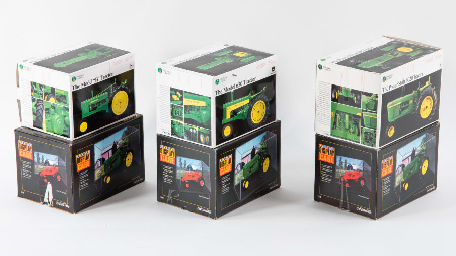 John Deere Tractors With Display Cases Lot Of 6 for Sale at Auction ...