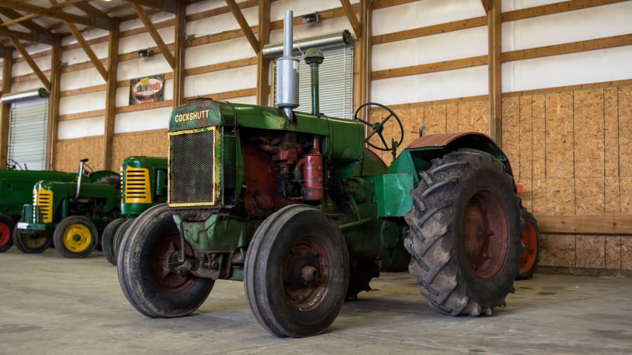 Cockshutt 80 at Gone Farmin' Iowa Premier 2017 as T44 - Mecum Auctions