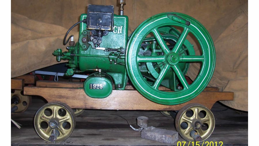 Sandwich 1 1/2 Hp Hit-N-Miss Engine for Sale at Auction - Mecum Auctions