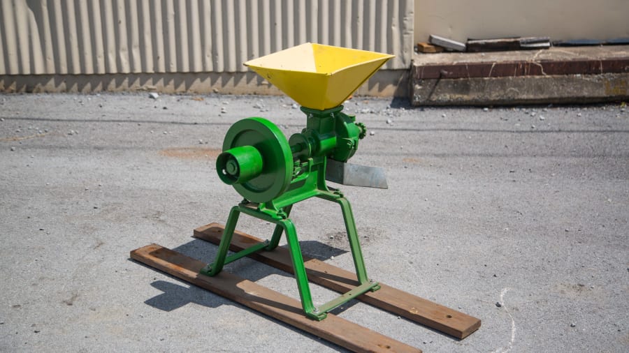 Feed Grinder 378E for Sale at Auction - Mecum Auctions