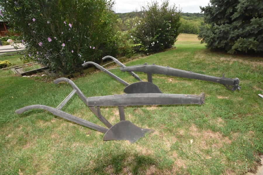 Hand Plows Lot Of 2 at Gone Farmin' Iowa Premier 2018 as M374 - Mecum ...