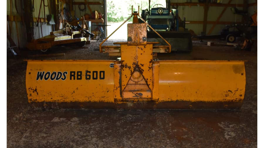 Woods R8 600 Scraper at Gone Farmin' Iowa Premier 2018 as F9 - Mecum ...