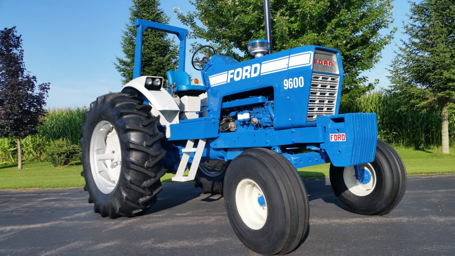 1975 Ford 9600 at Gone Farmin' Fall Premier 2019 as S29 - Mecum Auctions