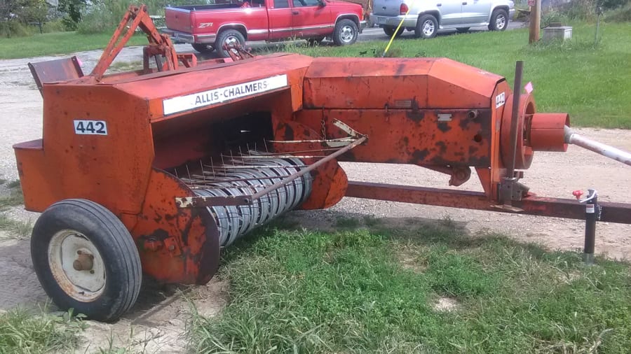 Allis-Chalmers 442 Baler for Sale at Auction - Mecum Auctions