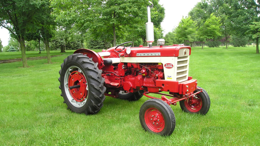 1961 Farmall 340 Diesel for Sale at Auction - Mecum Auctions