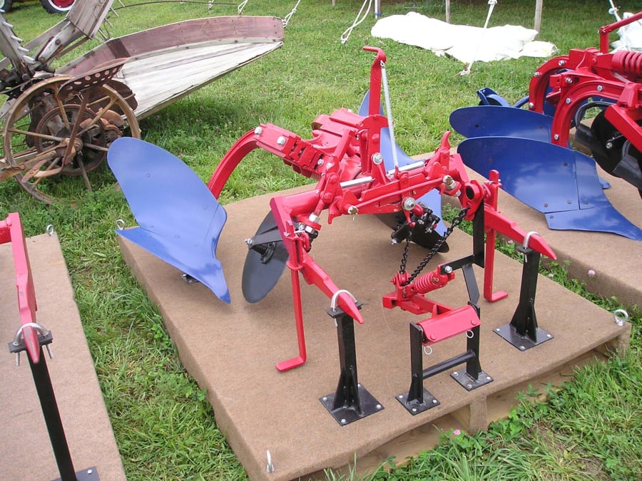 IH Mccormick C-11 Rollover Plow at Gone Farmin' Fall Premier 2020 ...