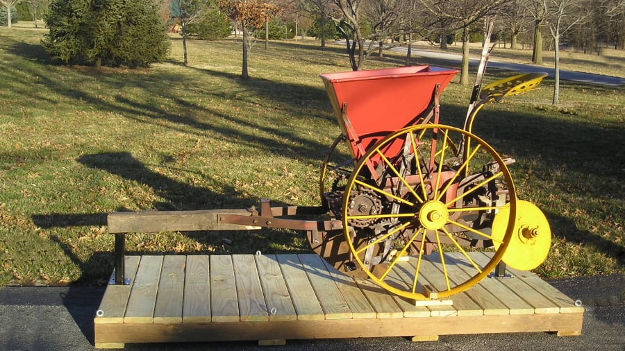 IH Mccormick Potato Planter for Sale at Auction - Mecum Auctions