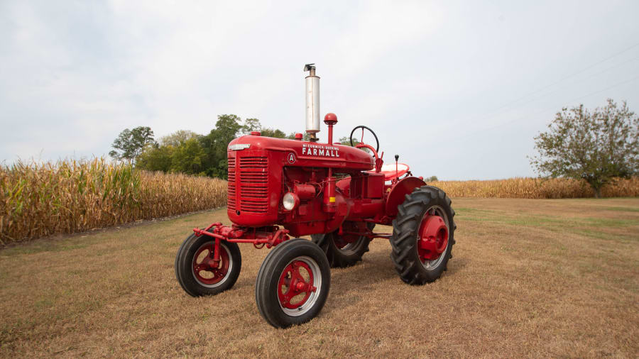 1940 Farmall A at Gone Farmin' Fall Premier 2020 as S123 - Mecum Auctions