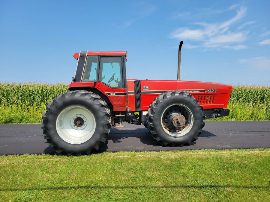 1985 International Harvester 7288 for Sale at Auction - Mecum Auctions