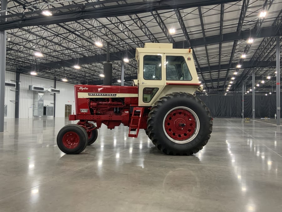 1970 International Harvester Hydro 826 at Gone Farmin' Fall Premier ...