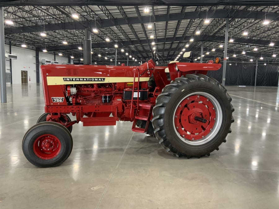 1969 International Harvester 756 Custom at Gone Farmin' Fall Premier ...