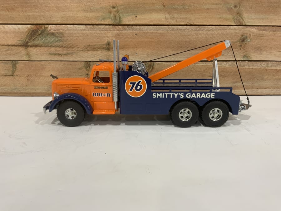 Smith-Miller Union 76 Mack Truck for sale at Gone Farmin' Fall Premier ...