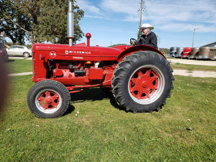 1946 McCormick-Deering W9 for sale at Gone Farmin' Fall Premier 2022 as ...