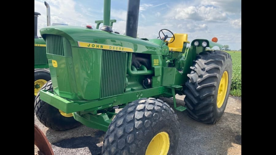 John Deere 5010 for Sale at Auction - Mecum Auctions