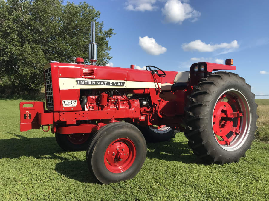 1966 International 656 Gas Hi-Clear for sale at Gone Farmin' Fall ...