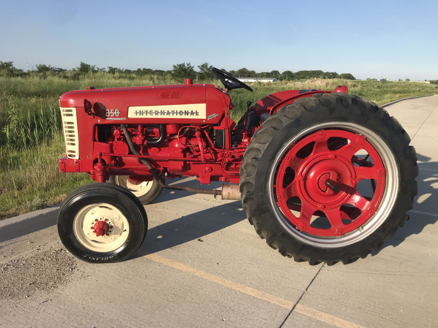 1956 International 350 Gas High Utility for sale at Gone Farmin' Fall ...
