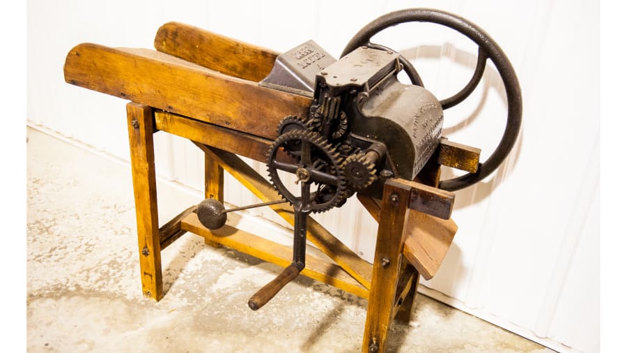 Heebner Ensilage Cutter Union No. 4 40x28x55 for sale at The Henry (Bud ...