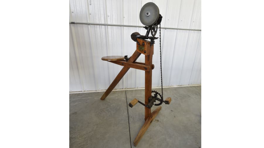 IH Wooden Grinder 46x38c25 at The Henry (Bud) Reifsneider Estate ...