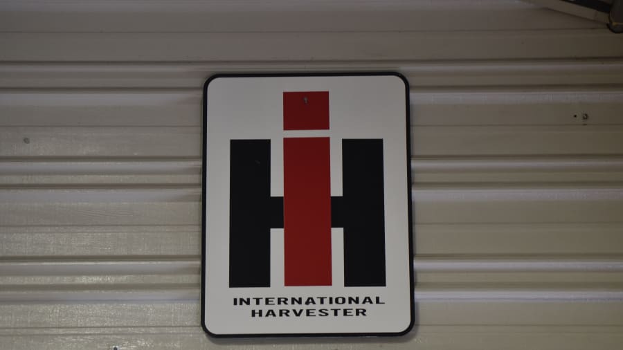 Ih Sign SST at The Henry (Bud) Reifsneider Estate Collection 2017 as ...