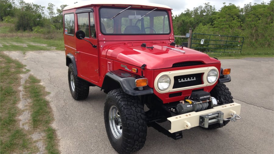 1971 Toyota FJ-40 at Houston 2015 as F24 - Mecum Auctions